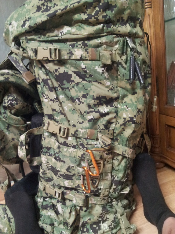 MR 택티플레인(Tactiplane) AOR2 패턴 - 배낭 사용기/팁 - 다나매니아