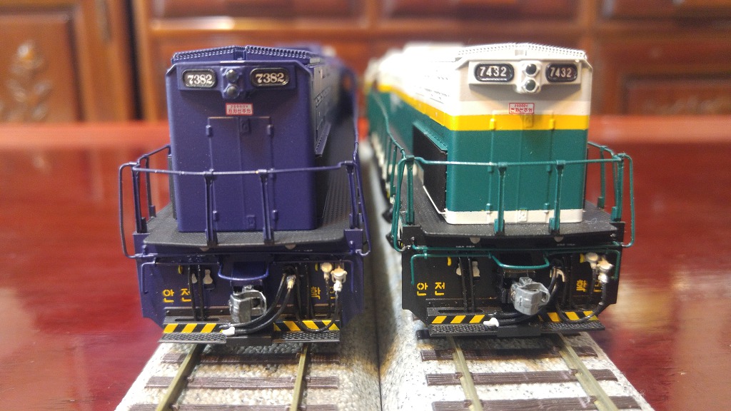 EMD GT26CW-2 #7432 + #7382 디젤전기기관차 - ⓒ 철도수집 - Rail+ 철도동호회