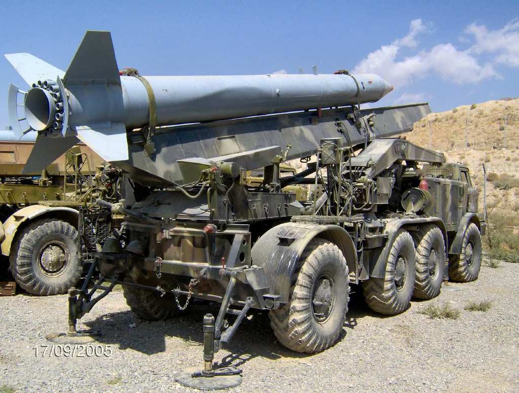 Russian 9P113 TEL w/9M21 Rocket of 9K52 Luna-M Short-range artillery ...