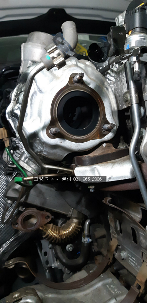 C클래스W205- DPF 크리닝. 흡기 크리닝. 배터리(리튬이온).벨트셋트.밋션 오일 - 수입차 - 정비 사례 - 고양자동차클럽
