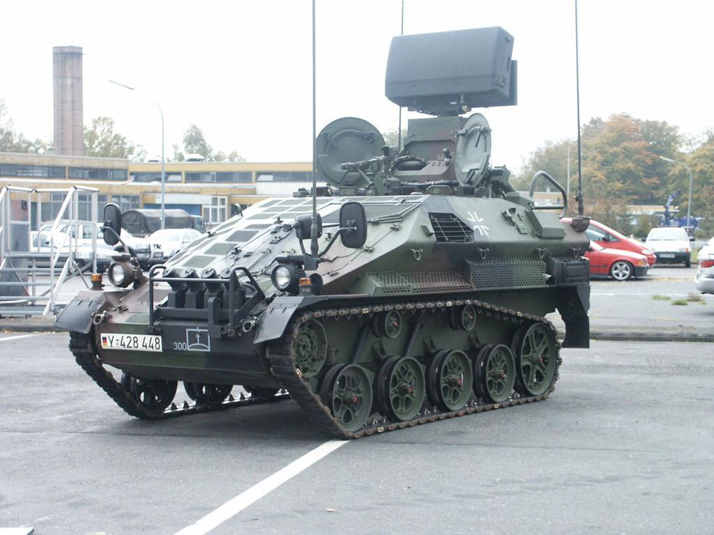 Wiesel 2 LeFlaSys (Ozelot & AFF & BFUF) # 03205 [1/35 th Revell MADE IN ...