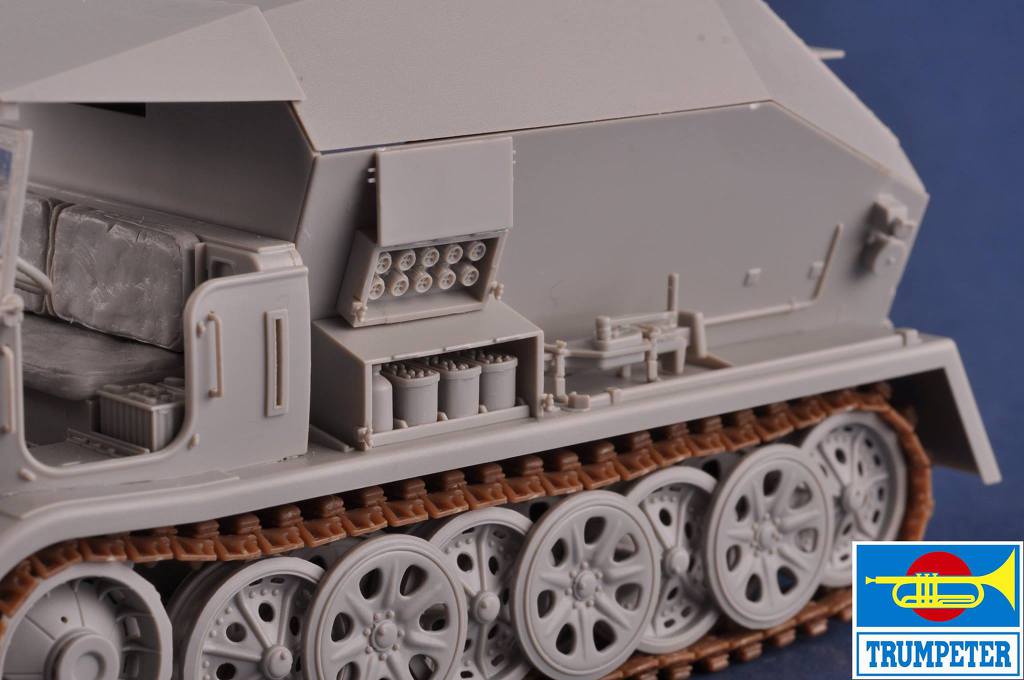Sd.Kfz.8 (DB9)Half-Track Artillery Tractor # 09538 [1/35th Trumpeter ...