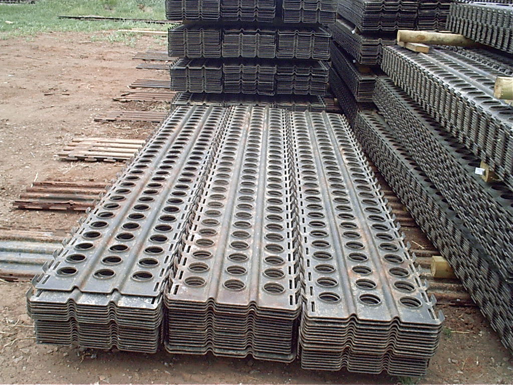 PSP "Pierced Steel Planking and accessories " #1327 [1/72 Italeri MADE ...