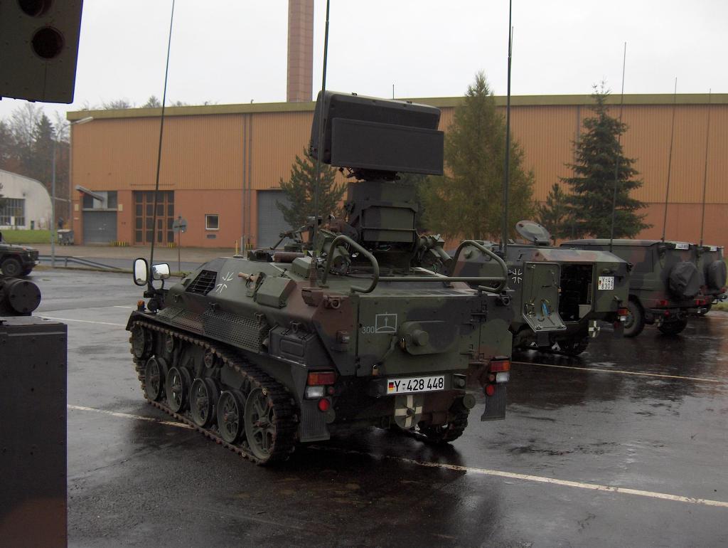 Wiesel 2 LeFlaSys (Ozelot & AFF & BFUF) # 03205 [1/35 th Revell MADE IN ...