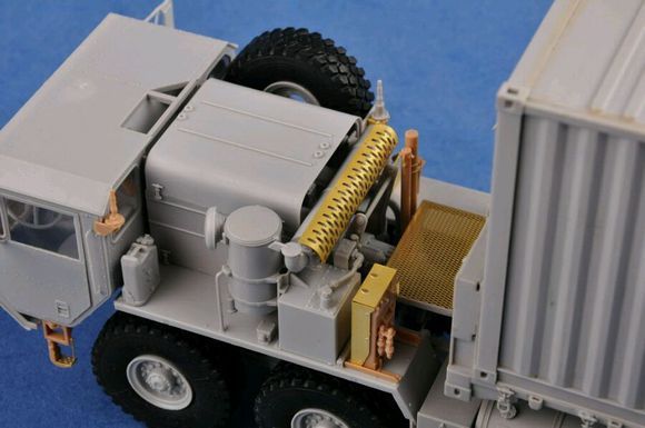 M1120 HEMTT Load Handing System (LHS) #01053 [1/35th Trumpeter Made in ...
