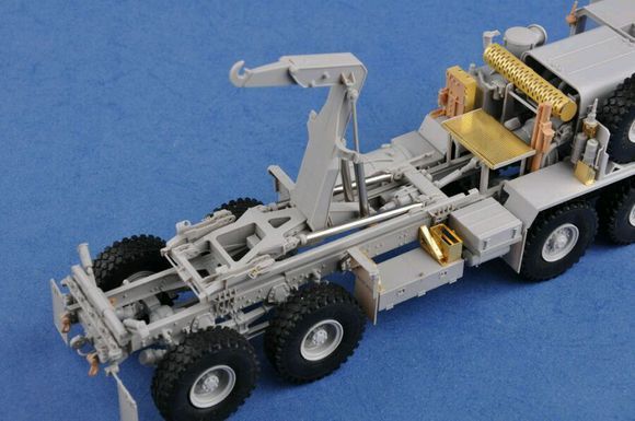 M1120 HEMTT Load Handing System (LHS) #01053 [1/35th Trumpeter Made in ...