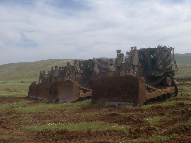 D9R Doobi Armored Bulldozer w/SLAT Armor #SS-002 [1/35th Meng Model ...