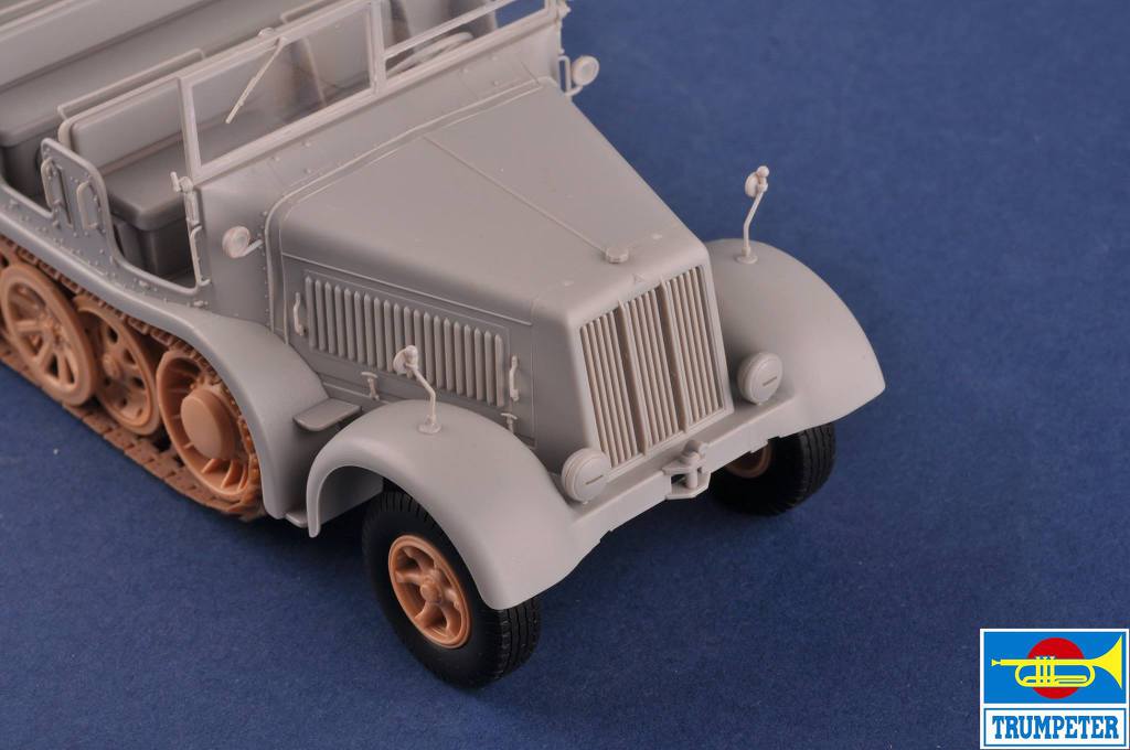 Sd.Kfz.8 (DB9)Half-Track Artillery Tractor # 09538 [1/35th Trumpeter ...