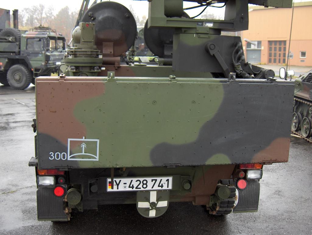 Wiesel 2 LeFlaSys (Ozelot & AFF & BFUF) # 03205 [1/35 th Revell MADE IN ...