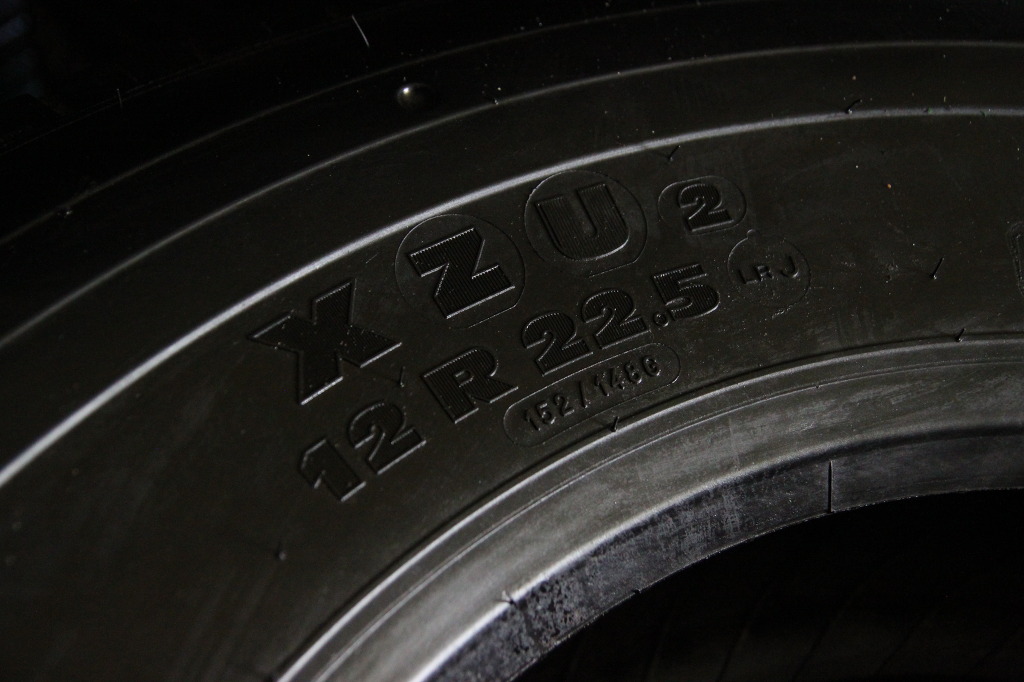 12R 22.5 - 12R 22.5 - "원무역" 대형차 중고타이어