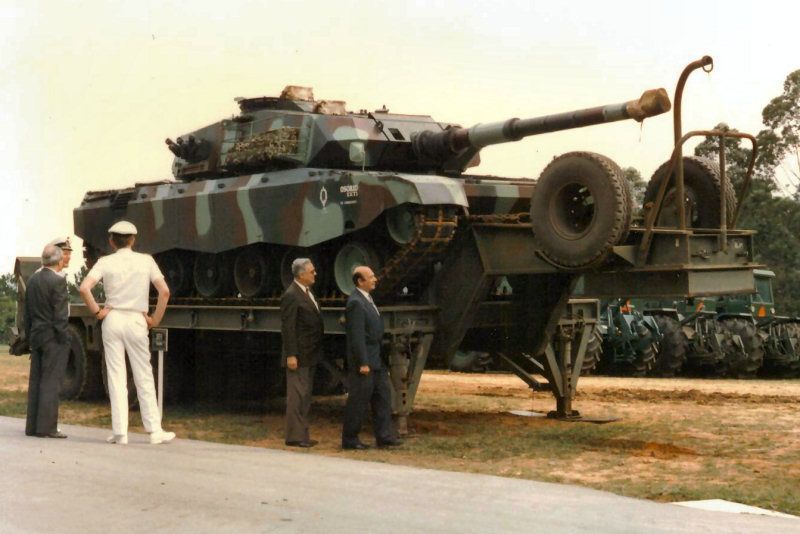 BRAZIL EE-T2 OSORIO # 00333 [1/35th Trumpeter Made in China] PT1 - Ⅱ ...