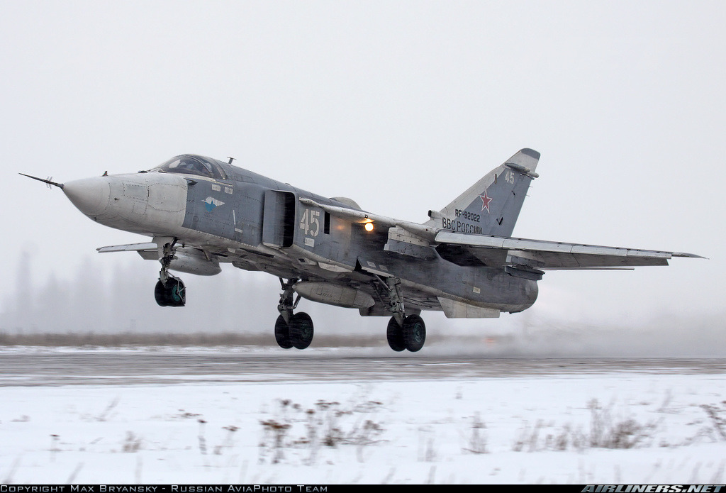 구소련의 장거리 전투 폭격기 SU-24 팬서 (FANCER) 폭격기 이야기 PT1 - Ⅱ 정보 & 자료실 - 미라지의 콤프방