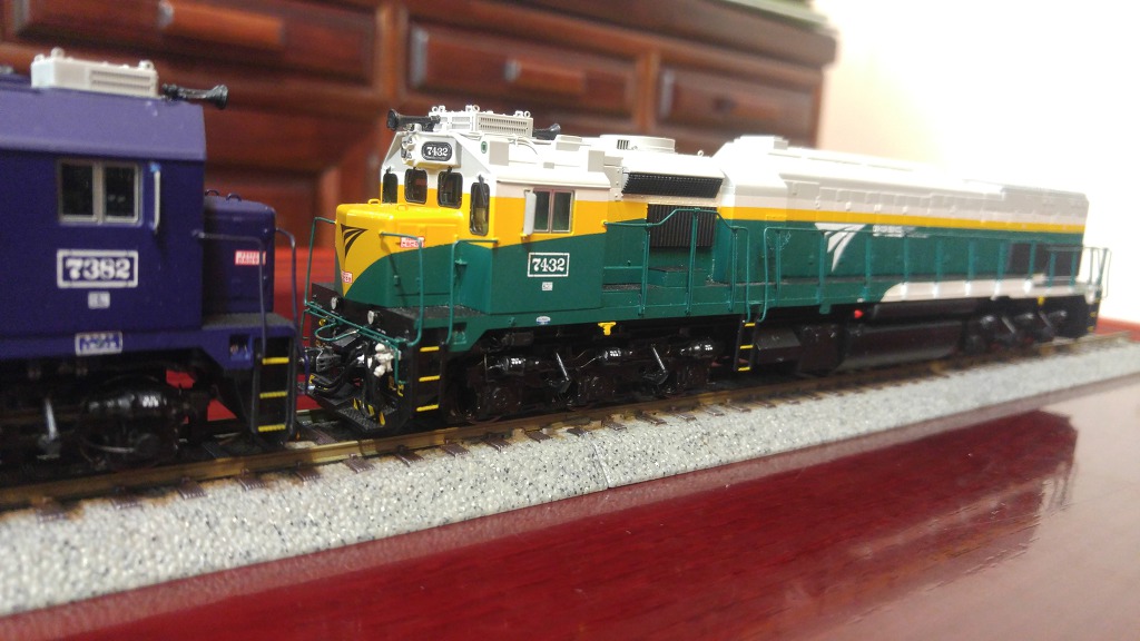 EMD GT26CW-2 #7432 + #7382 디젤전기기관차 - ⓒ 철도수집 - Rail+ 철도동호회