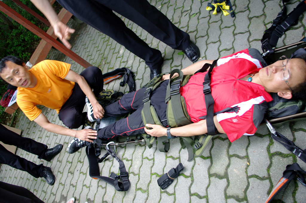 산악용 다목적 들것 UT2000 확보 - 무등산순찰 - 광주산악구조대