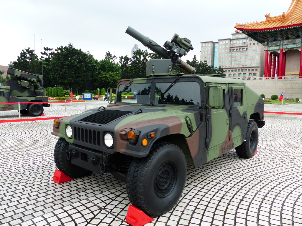 30여년간 미군의 든든한 발이 되어준 험비 ( High Mobility Multipurpose Wheeled Vehicle ...