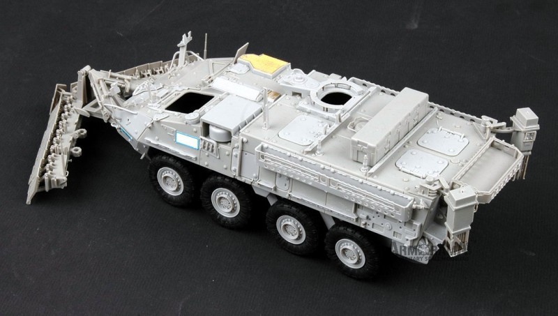 M1132 Stryker Engineer Squad Vehicle w/LWMR-Mine Roller/SOB #01574 [1/ ...