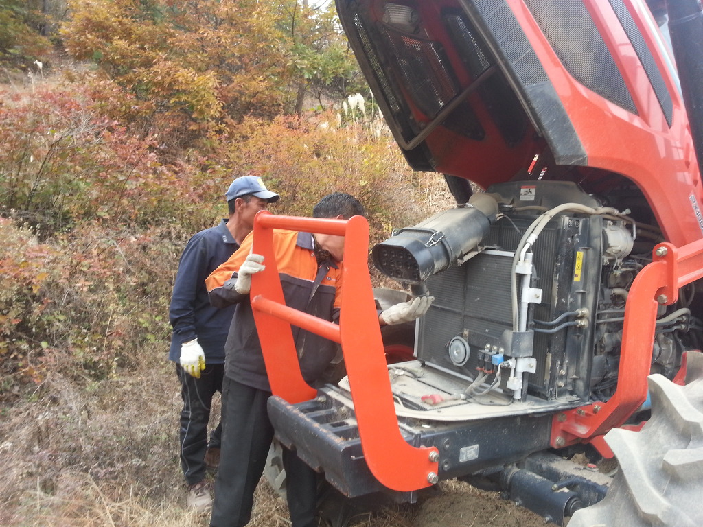 PX1000C 로타리 작업설명 (TG120 퍼킨스엔진) - 트랙터 사진 및 사양 - 대동농기계카페