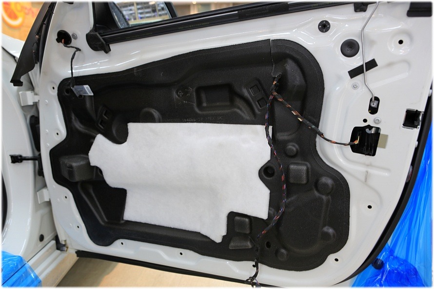 BMW F10 528i 앞뒤 스피커 교체 - 레인보우스피커 + 이미지다이나믹스 ctx4 - 수입차 오디오 오렌지커스텀 토돌이 ...