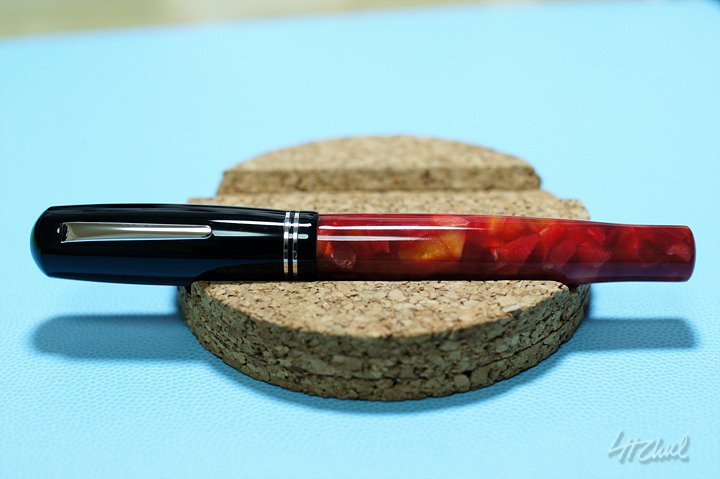 델타 366 레드와 오로라 푸오코 - 나의 소장품 - 펜후드