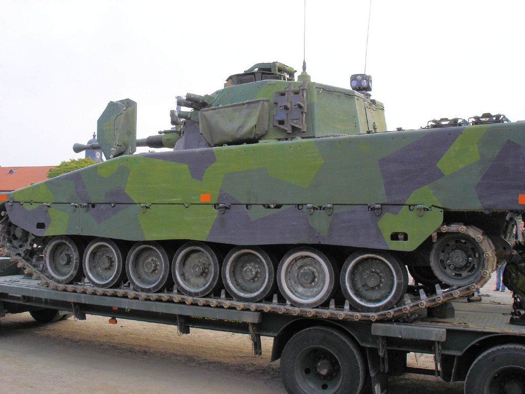보병전투차의 새로운 개념을 도입한 CV90 IFV PT1 - Ⅱ 정보 & 자료실 - 미라지의 콤프방