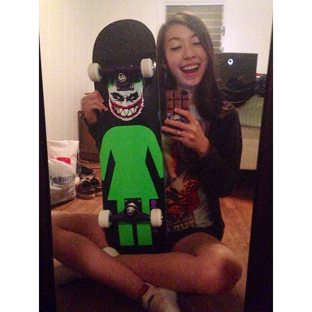 데이라 한자와(Deira Hanzawa) 최근 근황 - 엽기사진실 - 이종격투기