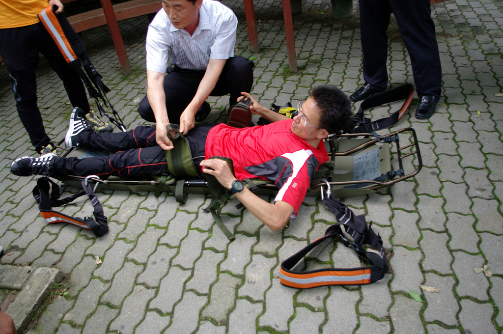 산악용 다목적 들것 UT2000 확보 - 무등산순찰 - 광주산악구조대