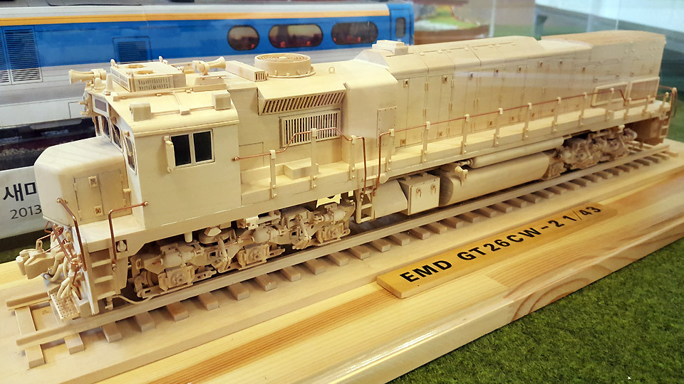 Full Scratch Build 자작 EMD GT26CW-2 특대형 디젤기관차 - 오토/스케일 갤러리 - 프라모델 튜닝타임즈