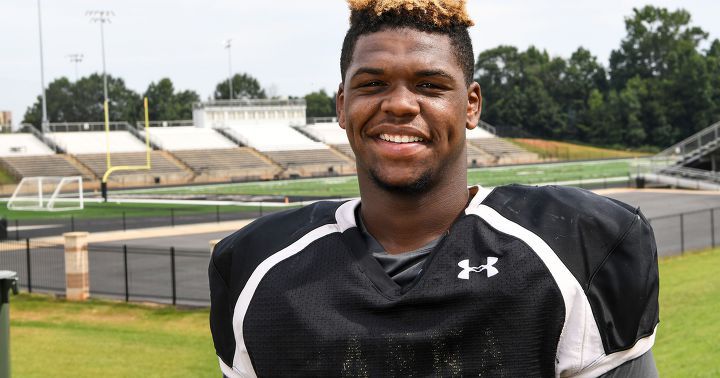 미식축구계의 주목을 받고있는 2000년생 고딩들.jpg (BGM) - 막이슈 - 쭉빵카페