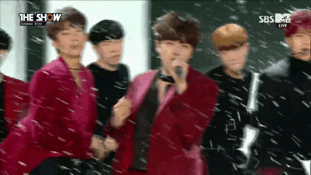 안무에 수화를 넣은 아이돌들.gif - 악플달면 쩌리쩌려버려 - ＊여성시대＊ 차분한 20대들의 알흠다운 공간